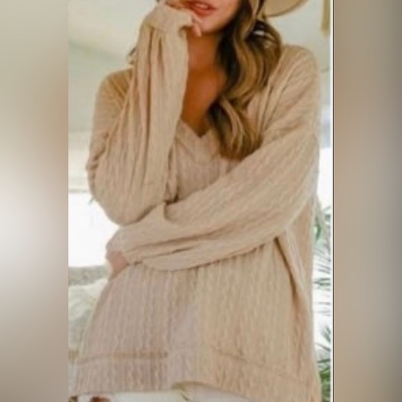 Fantastic Fawn | Tops | Fantastic Fawn Tan Cable Knit Design V Neck ...